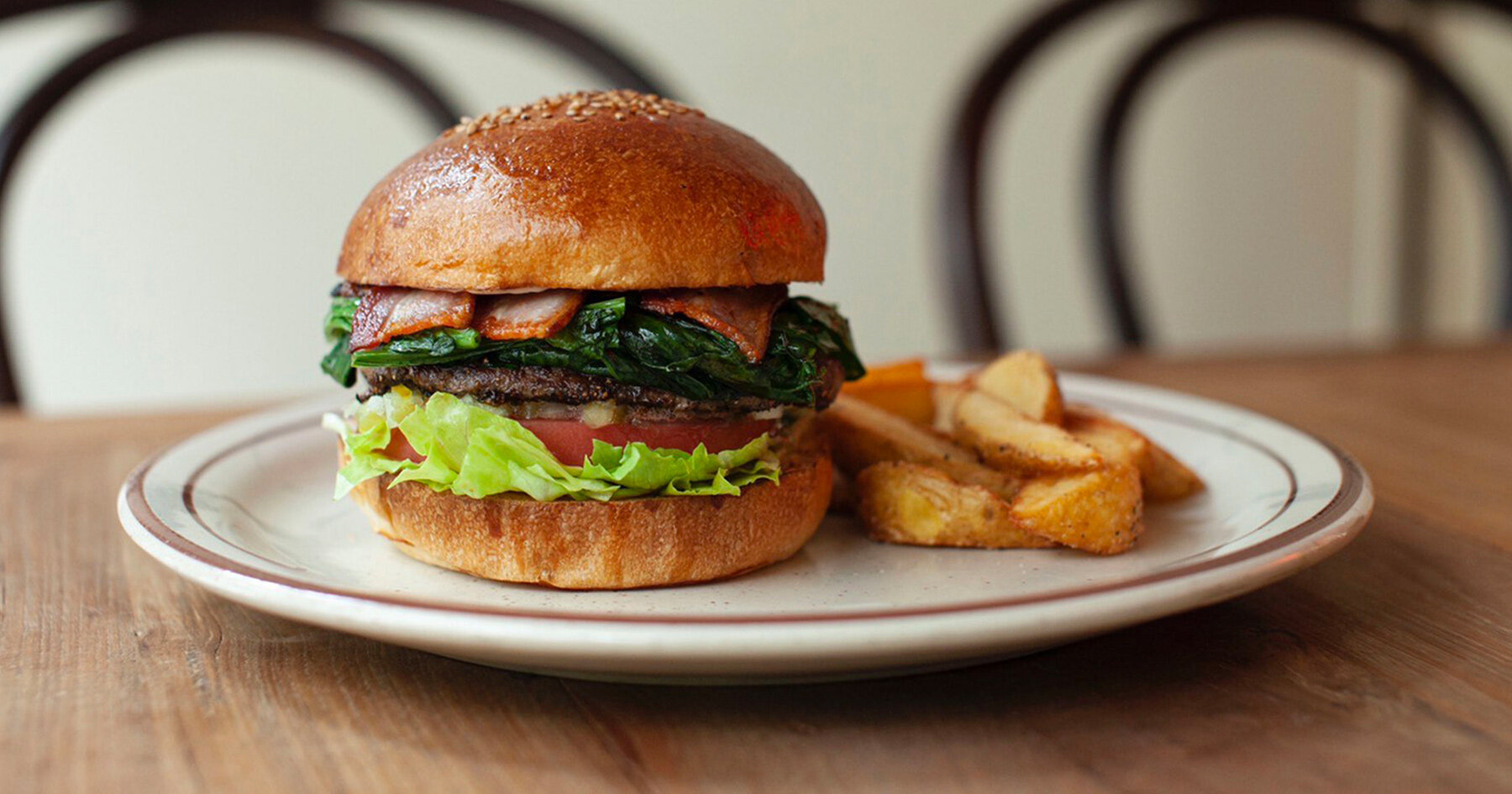 CRITTERS BURGER（クリッターズバーガー）｜オオサカマニア｜Osaka Metroが届ける大阪のお出かけサイト